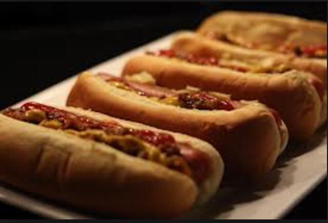 Conheça seis espaços para comer Hot Dog em São Paulo • Canguru News